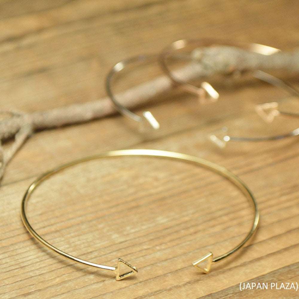 Elegant Triangle Bangle (Made in Korea)